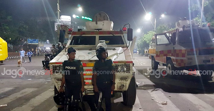 কখন ব্যারাকে ফিরবেন জানেন না তারা