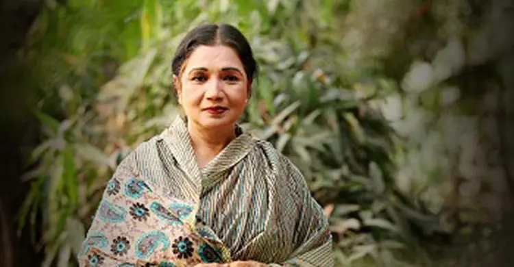 প্রধানমন্ত্রীর সাহায্য চান ক্যান্সারে আক্রান্ত অভিনেত্রী