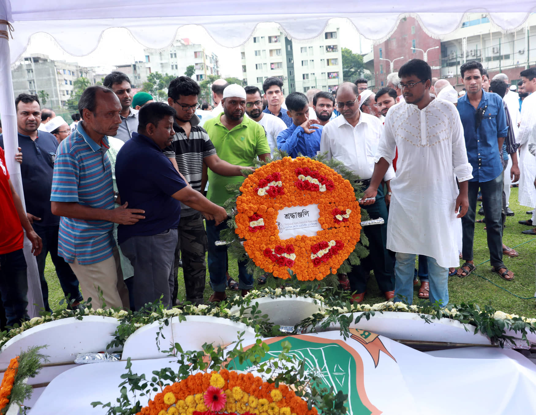 প্রথম অধিনায়ক শামীম কবিরকে শেষ শ্রদ্ধা নিবেদন ক্রিকেটাঙ্গনের