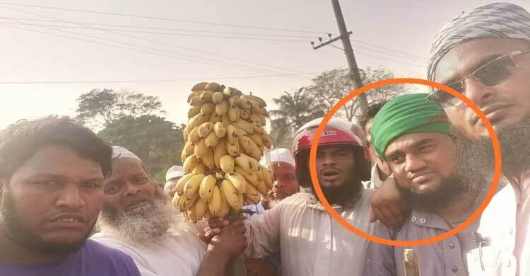 ফেসবুকে কলার ছবি দিয়ে গ্রেফতার হলেন ২ হেফাজতকর্মী