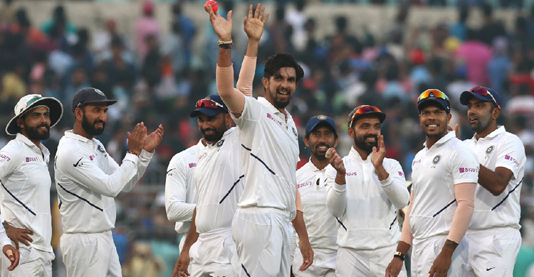 Cornered Tigers suffer innings defeat in first pink-ball Test