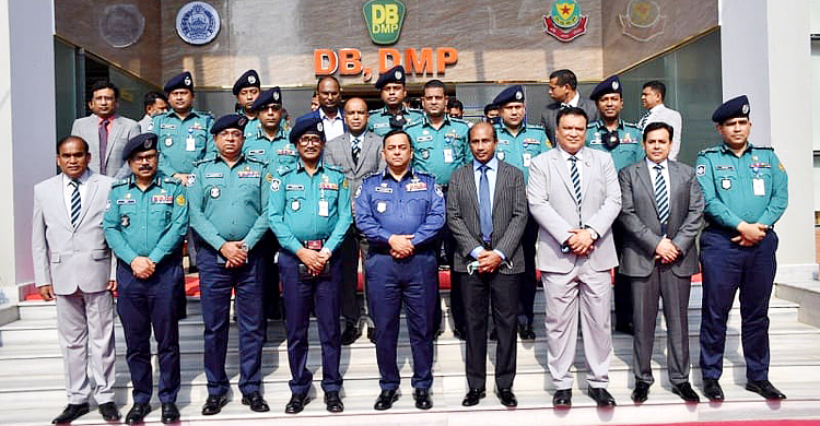 ঢাকার বাইরেও ডিএমপির গোয়েন্দা বিভাগকে কাজ করতে বললেন আইজিপি