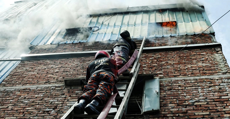 Chawkbazar polythene factory fire under control after over 2 hours