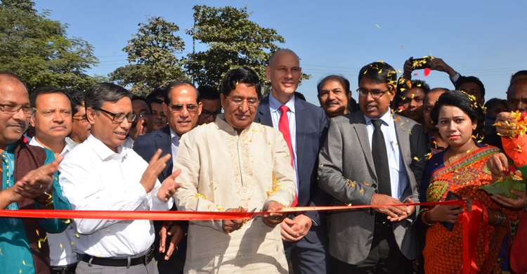 দেশ আজ খাদ্যে উদ্বৃত্ত : কৃষিমন্ত্রী