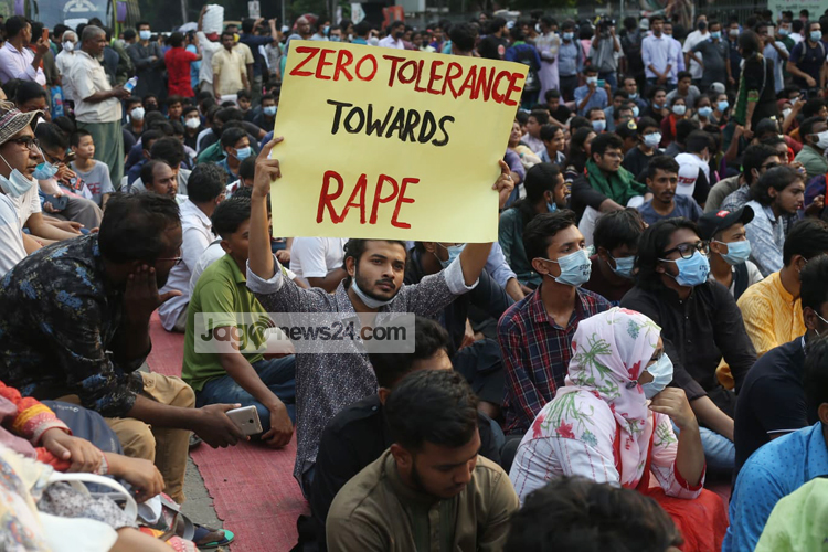 লংমার্চের ঘোষণা, শাহবাগে ‘লাগাতার অবস্থান’