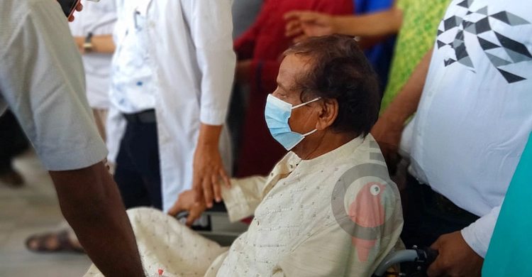 Minister Nuruzzaman shifted to United Hospital